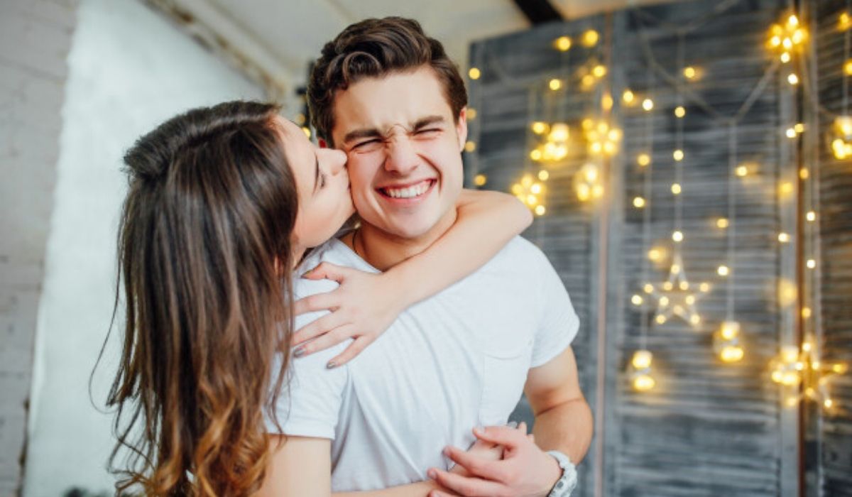 What is a promise ring and which finger to wear it | Fabulously