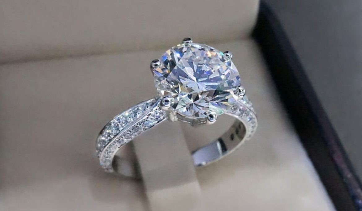 How to Find the Perfect Engagement Ring | Fabulously